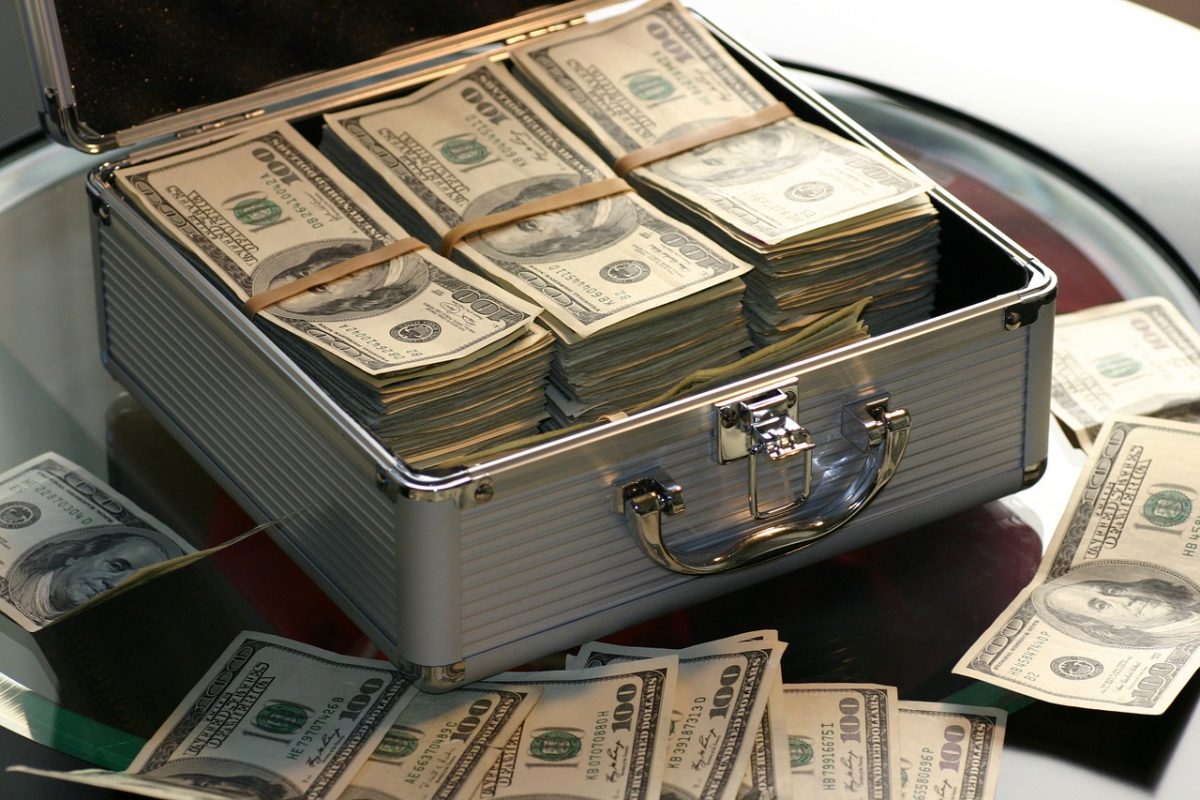 28 Actionable Money Hacks for Financial Freedom in 2022 - Luster Lexicon